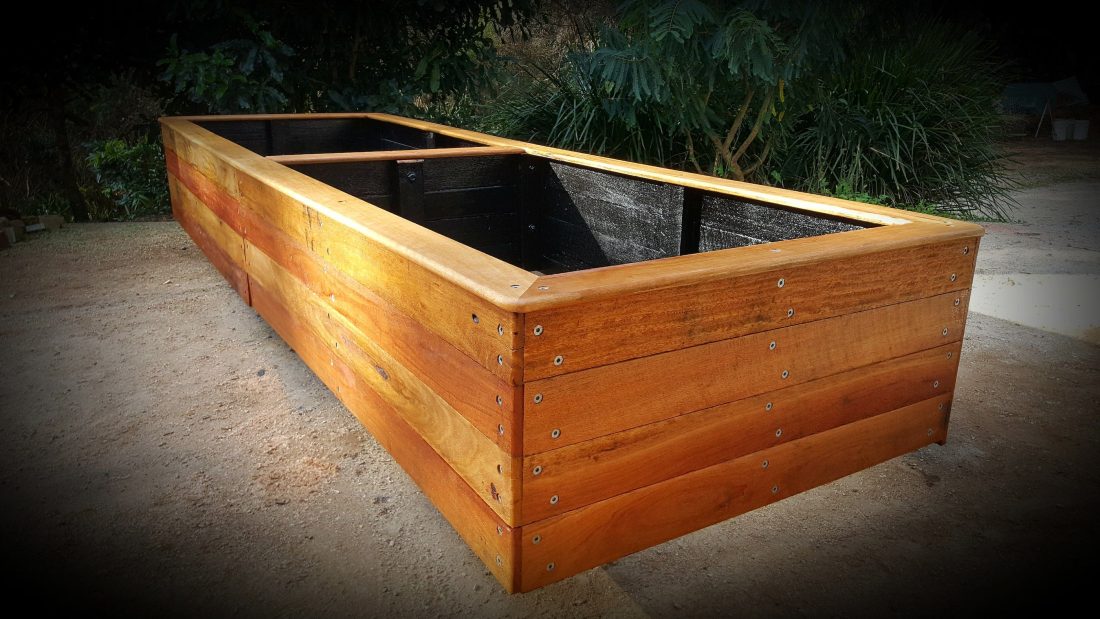 PREMIUM Hardwood Timber Raised Garden Bed 3m - Bedurveg